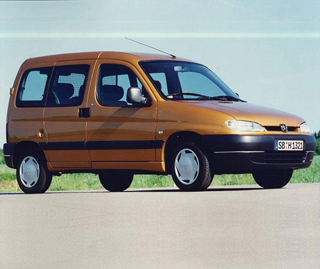 Découvrez l'histoire des véhicules utilitaires PEUGEOT.