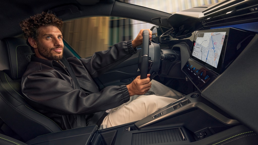 Nouvelle PEUGEOT 308 | Berline Hybrid, Plug-In Hybrid & Diesel