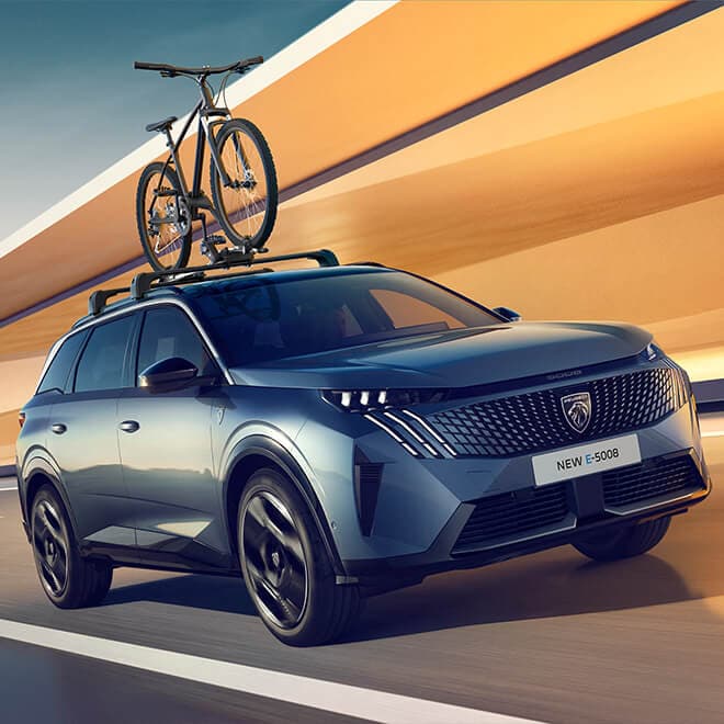 PEUGEOT 5008 Hybrid-SUV ⇒ Leistungsstarkes Hybridfahrzeuge